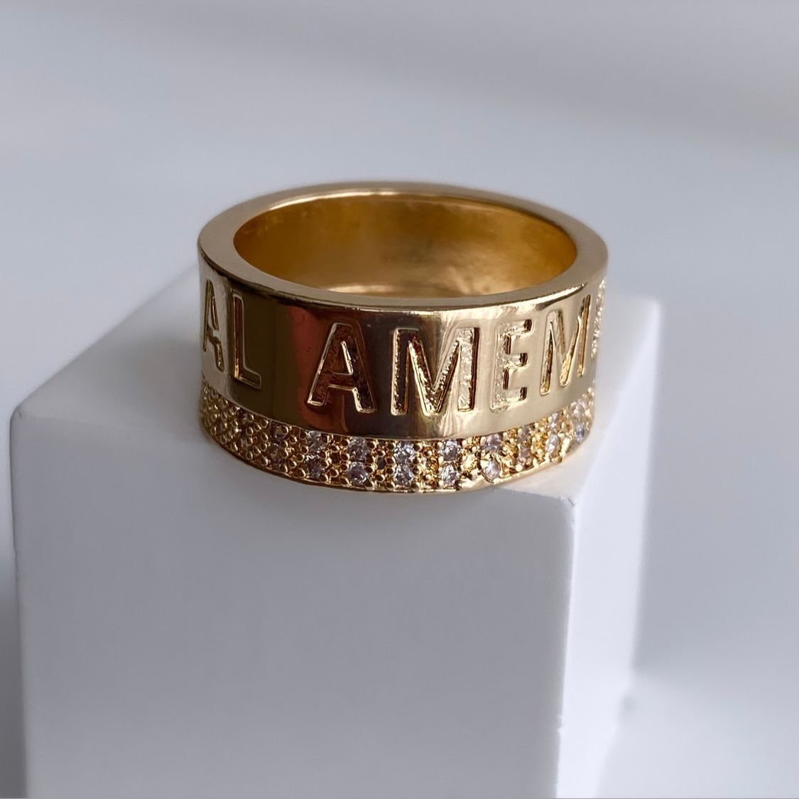 Anel Livrai do Mal Amém - Banhado Ouro 18k